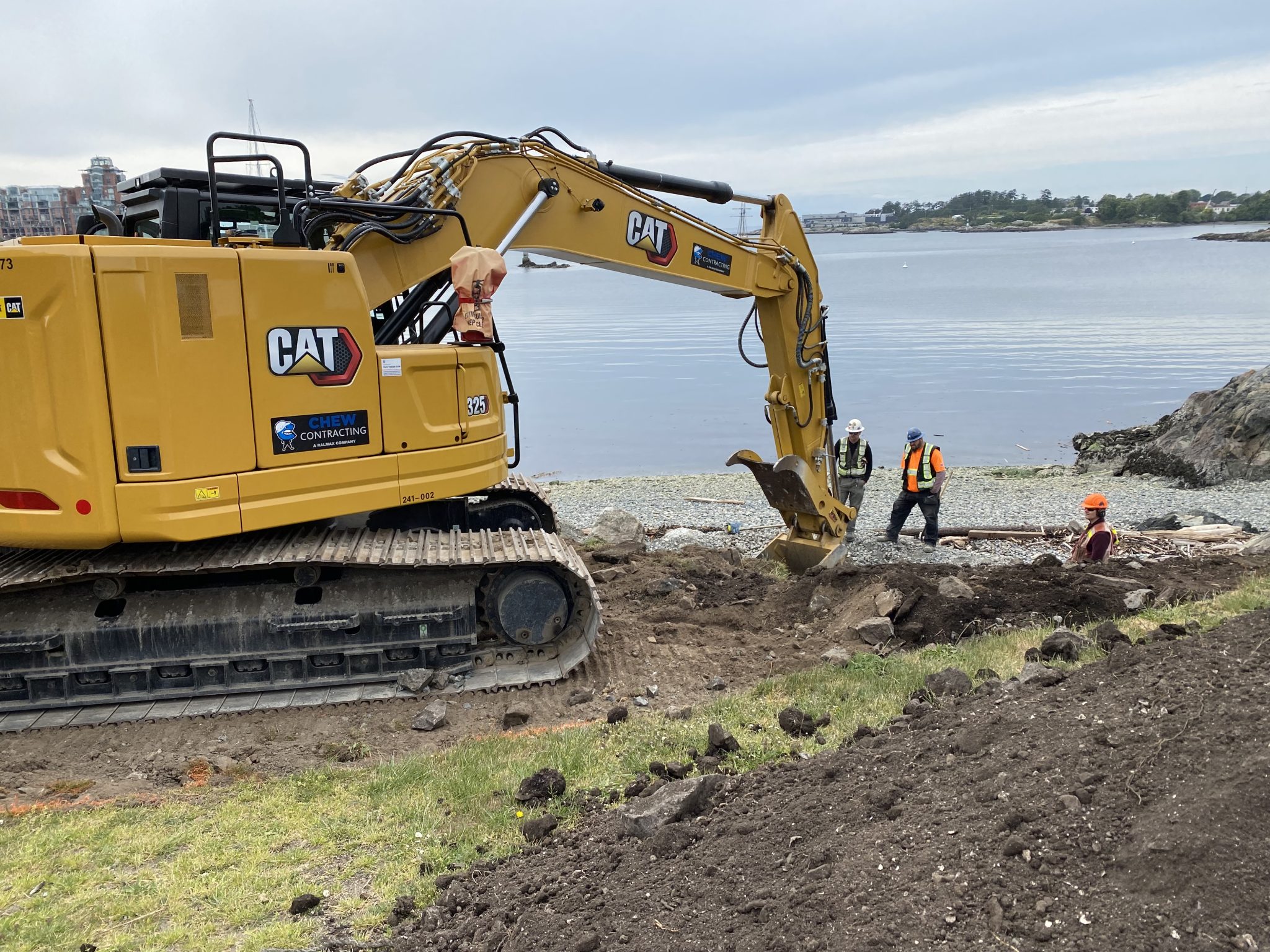 Songhees Walkway Pocket Beach Restoration - Peninsula Streams Society