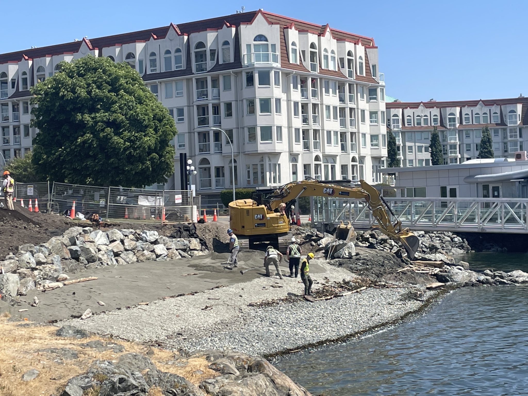 Songhees Walkway Pocket Beach Restoration - Peninsula Streams Society